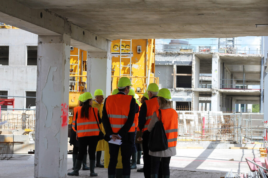 SHiFT - Arte Charpentier