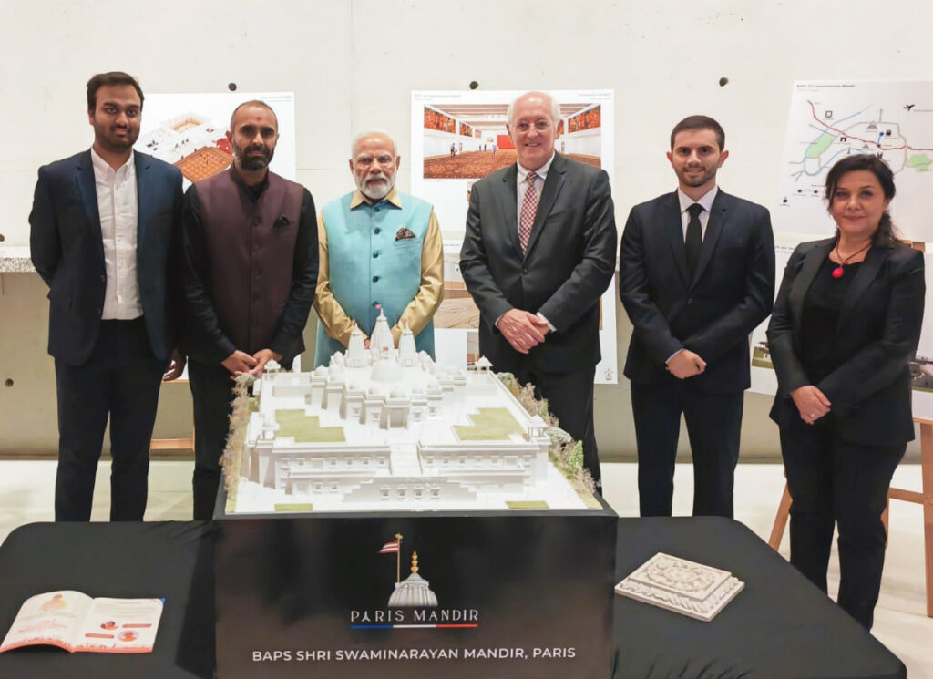 A meeting with Narendra Modi, Prime Minister of India - Arte Charpentier